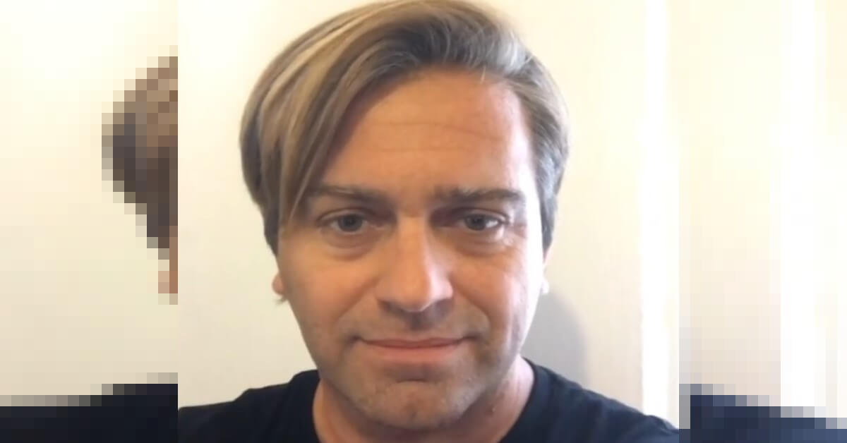 Il cellulare cade dall'aereo facendo un volo di 400 metri. Ecco cosa ...