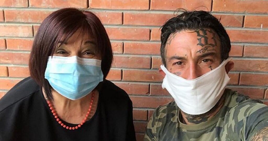 Ricordate in bel Nick Kamen? Era un idolo negli anni 80', oggi all'età ...