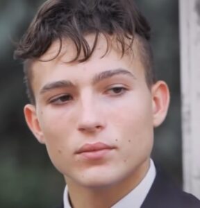 Ricordate Luca Cobelli de “Il Collegio 3”? Oggi ha 19 anni e la moda ...